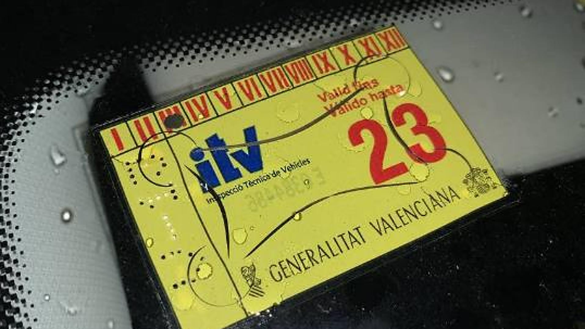 DGT: Novedades en la ITV este 2024 | ¿Qué pasará con la etiqueta de la ITV en 2024? | Las Provincias